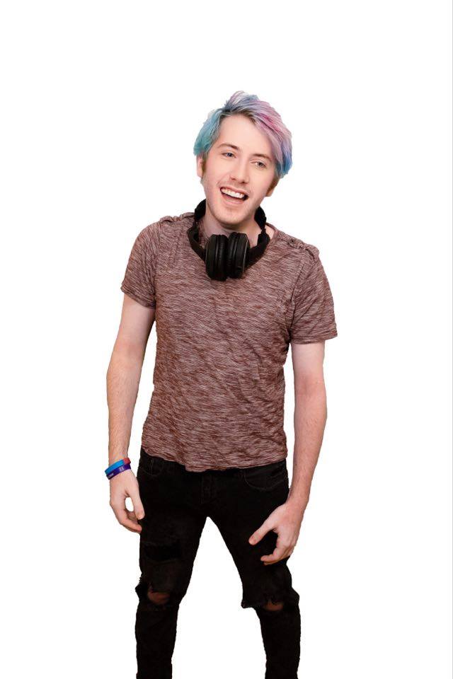 EP Vs Gareth Vs Donna - Burn In The Storm (Jake Maxwell Mashup) by Jake ...