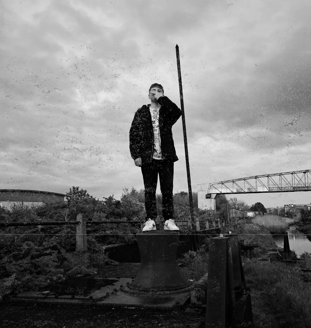 KOMPACT - HOLD EM (FREE DOWNLOAD) by Kompact (UK) | Free Download on Hypeddit