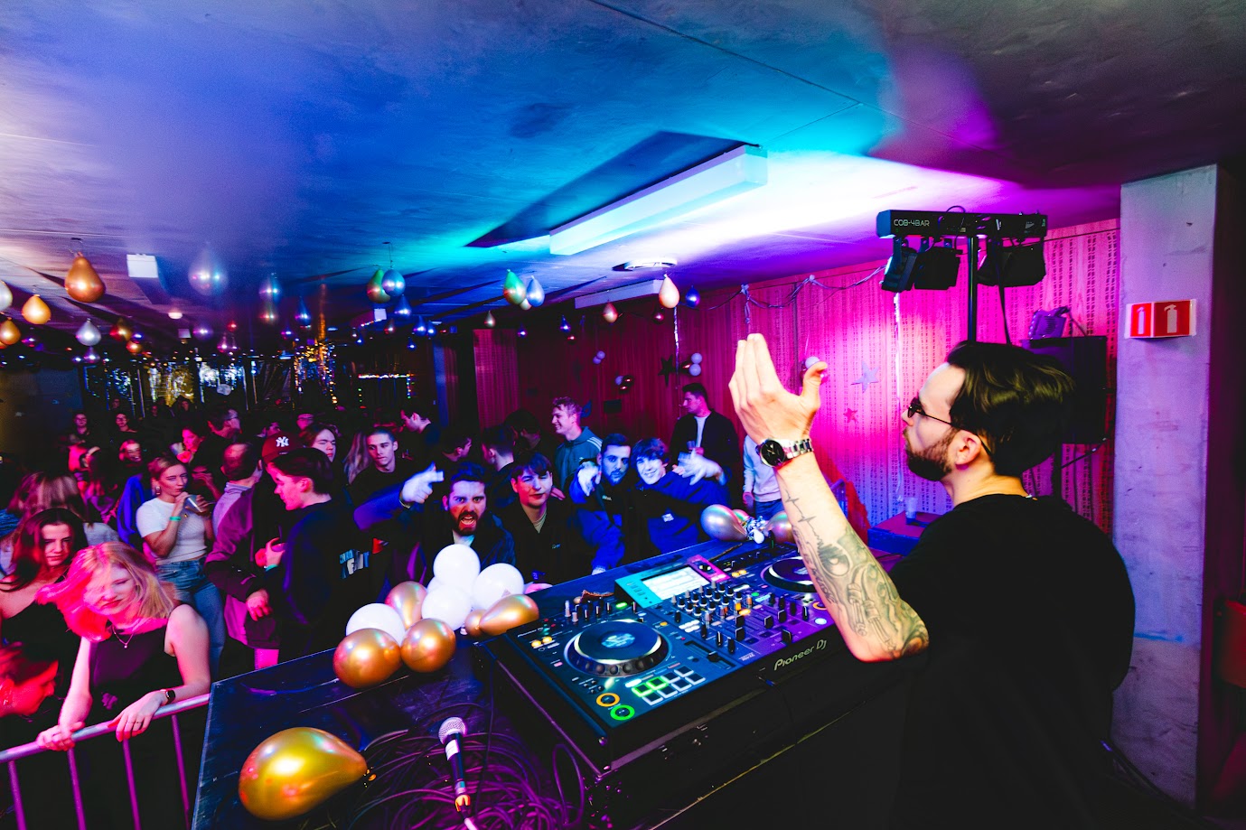 Show me love (AP3X Bootleg) *Filtered* by Robin S | Free Download on ...