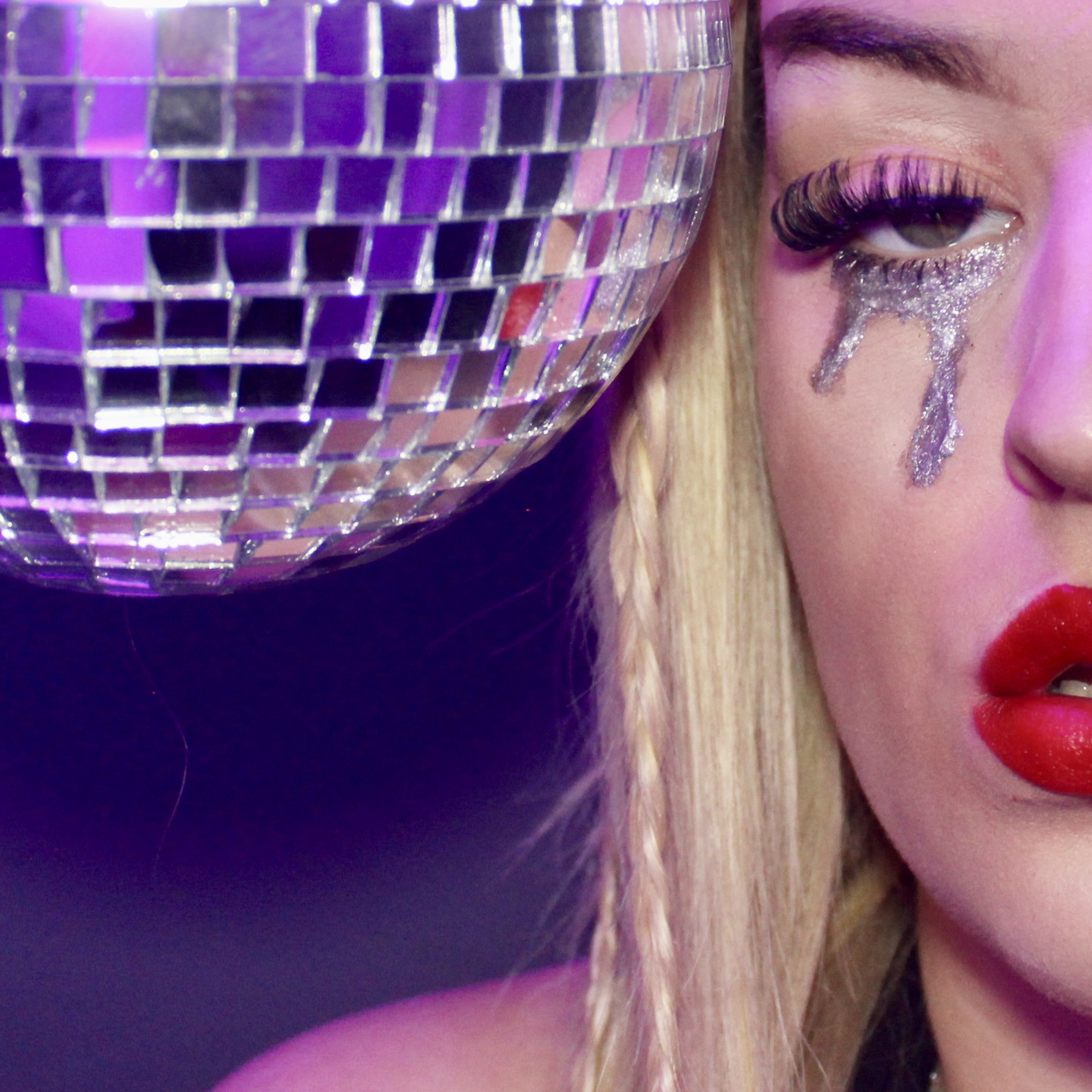 DISCO TEARS by BLONDETING